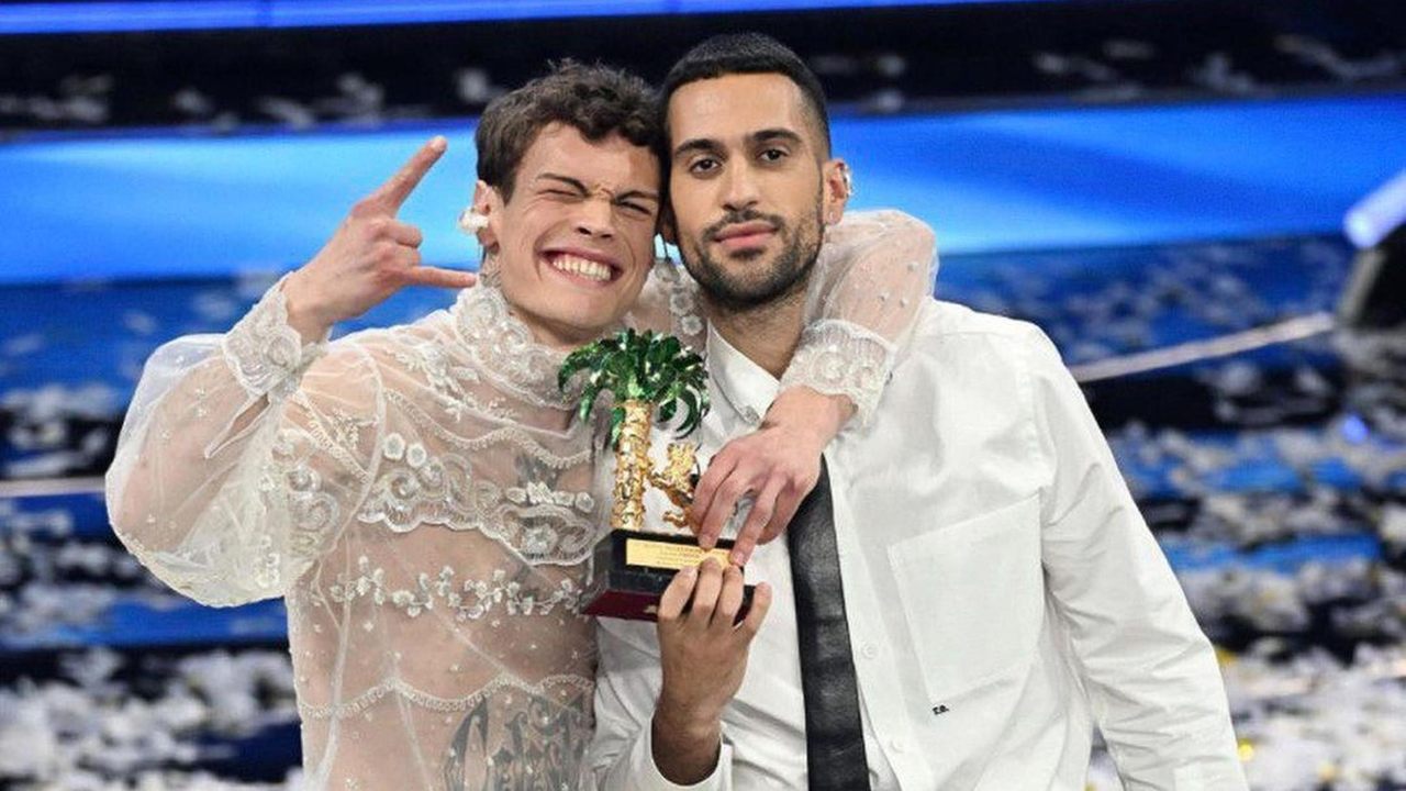All'Eurovision 2022 Mahmood e Blanco dovranno cambiare Brividi: ecco come