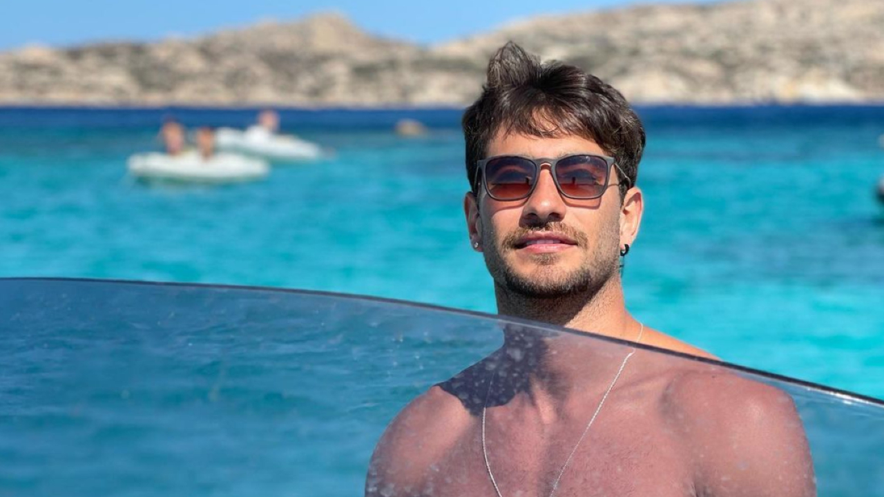 Isola dei famosi: Chi è Roger Balduino? Gossip sul sexy modello