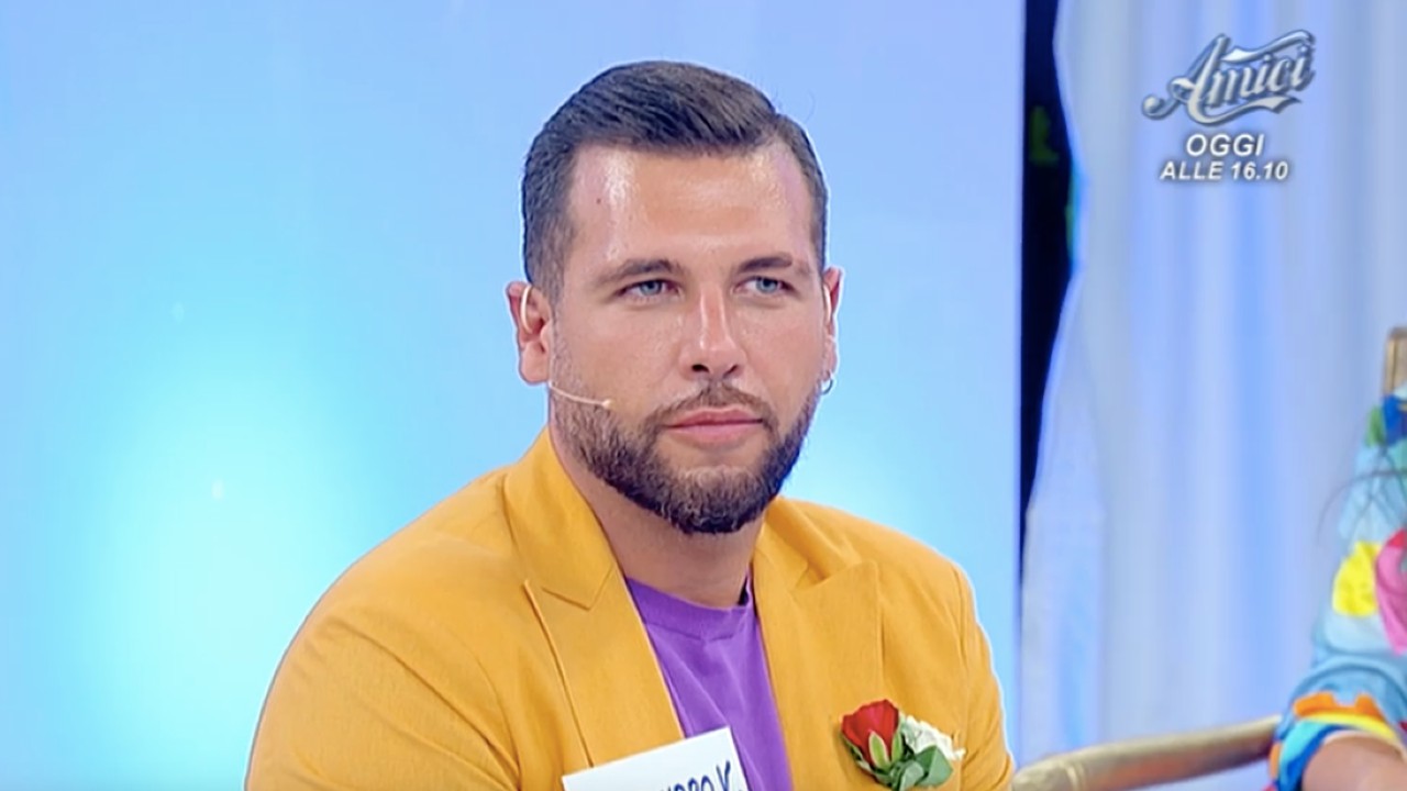 Uomini e Donne, colpo di scena: Alessandro Vicinanza si dichiara a ...