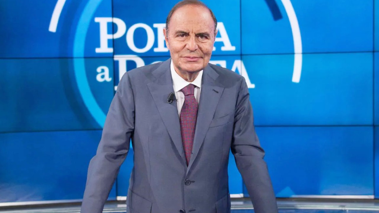 Bruno Vespa contro il TG1: "Qualche conduttore non ci ama"