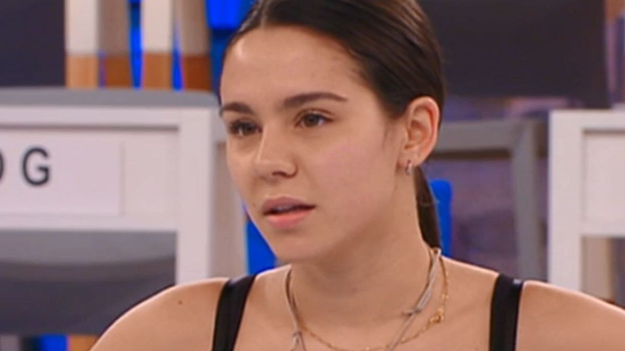 Amici 22, Benedetta Vari e la sua dolorosa confessione sul suo passato
