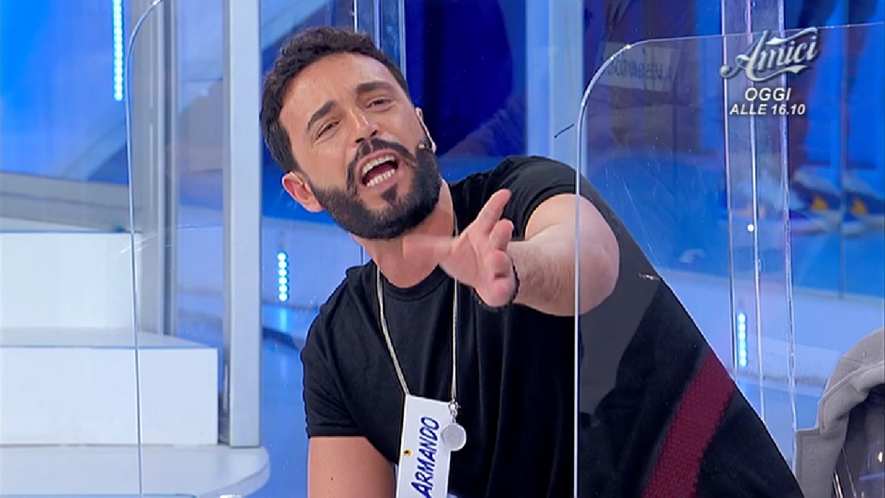 Uomini e Donne, ancora liti in studio tra Armando Incarnato e Gianni ... Uomini e Donne, ancora liti in studio tra Armando Incarnato e Gianni ...