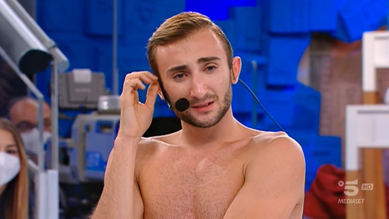 Amici 22, Ramon Agnelli in lacrime: "Ho perso tutto nella mia vita"