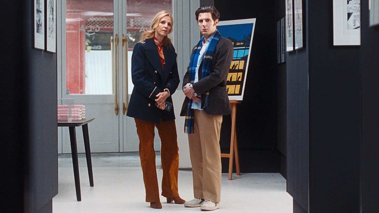 Il mistero del Profumo Verde: il trailer italiano della commedia gialla ...