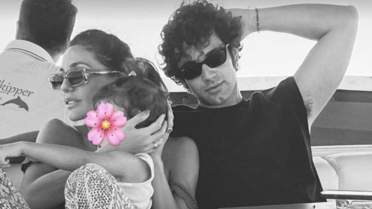 Amici, Elena D'Amario e Massimiliano Caiazzo insieme nella prima foto ufficiale di coppia!