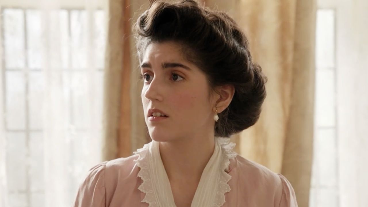 La Promessa Anticipazioni Spagnole: Jimena impazzisce e tenta di uccidere Catalina!