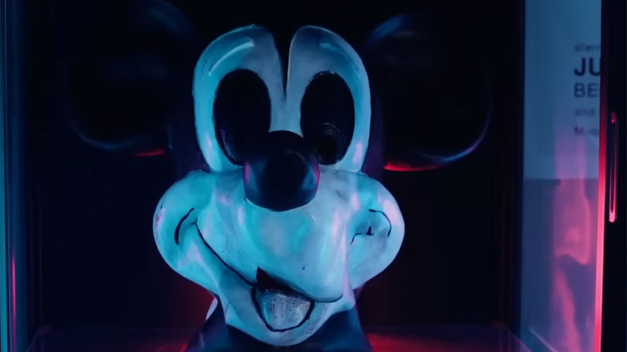 Mickey's Mouse Trap, Topolino è un sanguinario serial killer nel trailer dello slasher diretto ...
