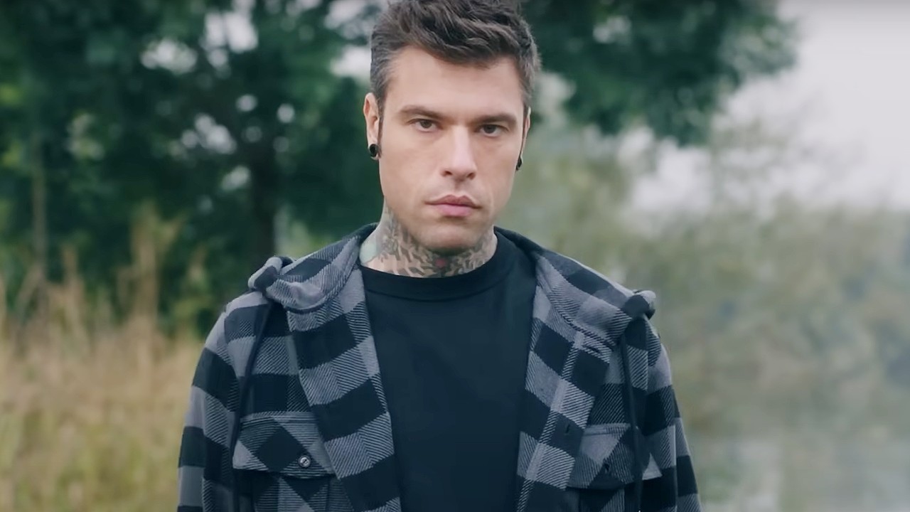 Fedez nullatenente? Il cantante risponde alle polemiche e spiega come ...