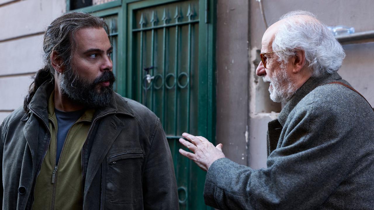 Marco D'Amore e Toni Servillo ci raccontano luci e ombre di Caracas ...