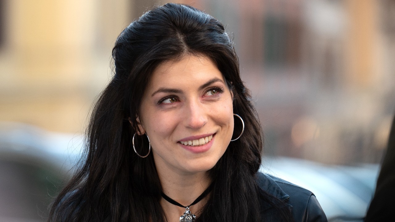 L'amore e altre seghe mentali: sul set della commedia di Giampaolo Morelli insieme a Maria ...