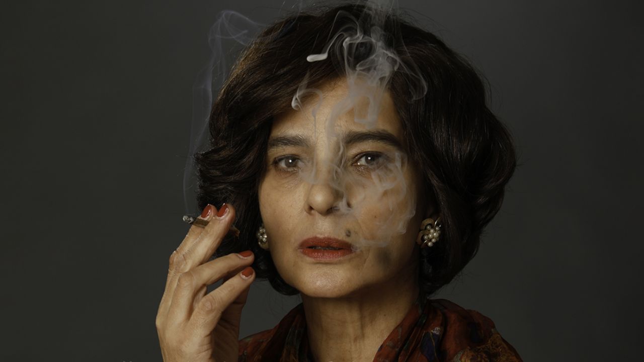 Folle d'Amore - Alda Merini: stasera su Rai1 Laura Morante è Alda ...