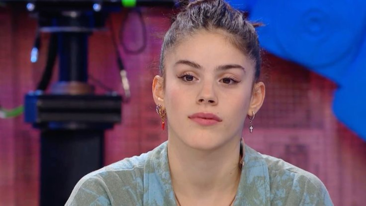 Amici 23, la maestra Celentano punta il dito contro Gaia: "I guanti non devono essere equi, ma ...