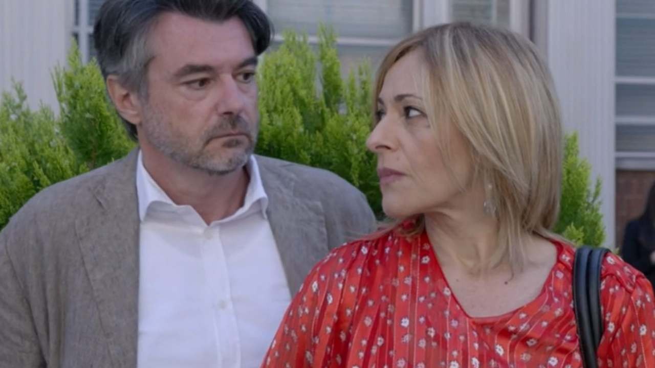 Un Posto al Sole Anticipazioni, Michele ritrova una cara amica. Silvia ...