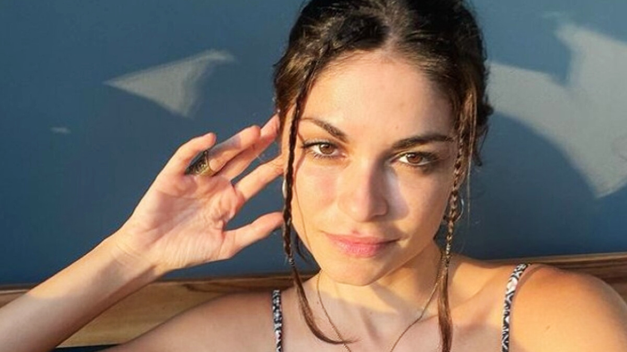 Isola dei Famosi: Chi è Linda Morselli? Età, Instagram, Fidanzato ...