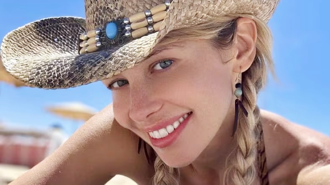 Isola dei Famosi: Chi è Karina Sapsai? Età, Lavoro, Instagram, Foto. Tutto sulla Nuova Naufraga