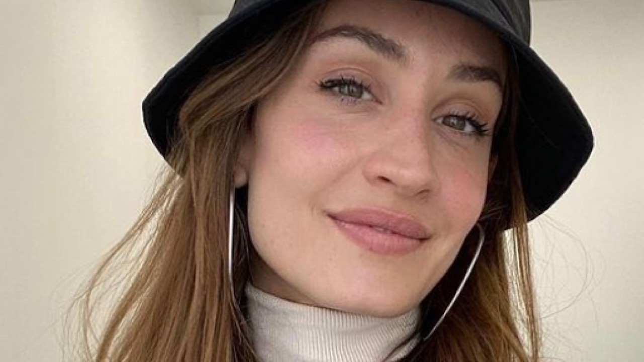 Grande Fratello, l'ex fidanzato di Helena Prestes: "Nella Casa non sta ...
