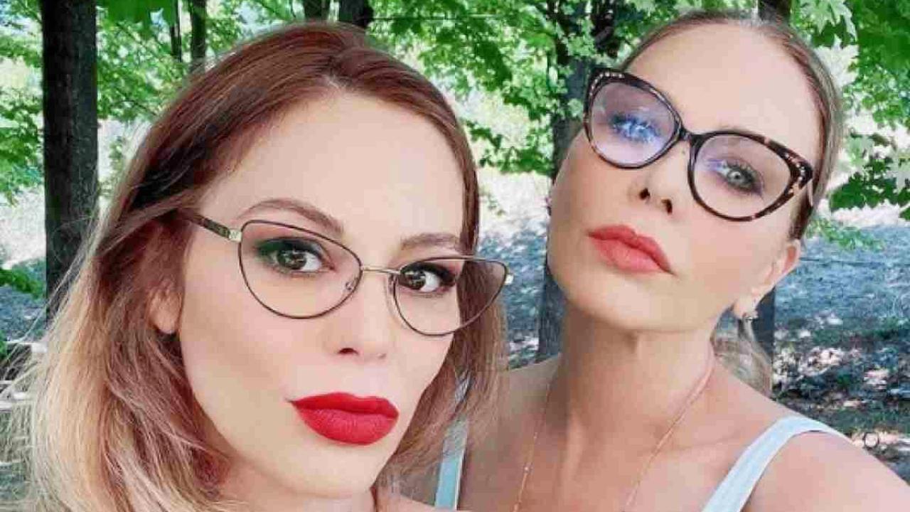 Naike Rivelli su mamma Ornella Muti: "È sola da 15 anni, l'idea di un compagno le fa schifo"