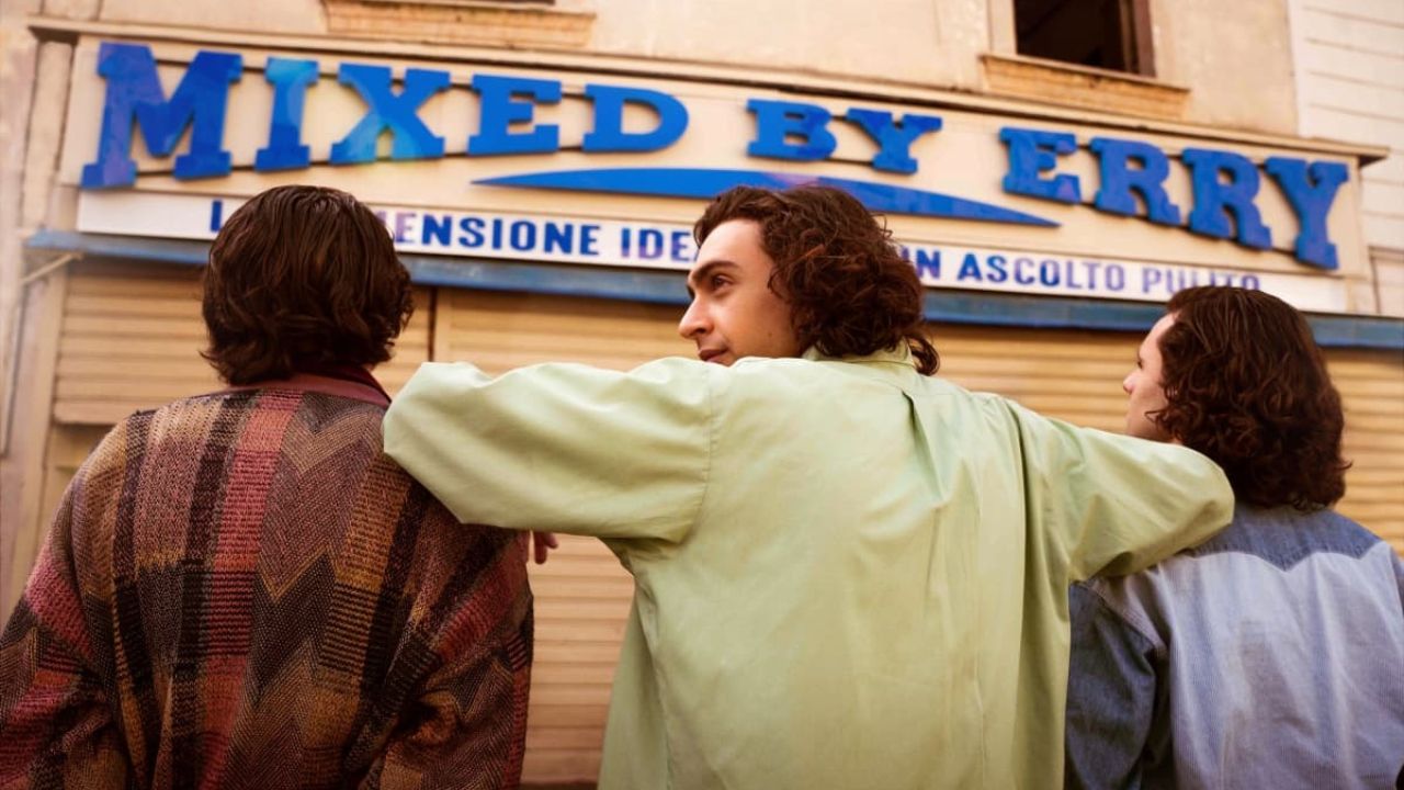Mixed by Erry, la storia dei fratelli Frattasio in prima TV su Rai 2