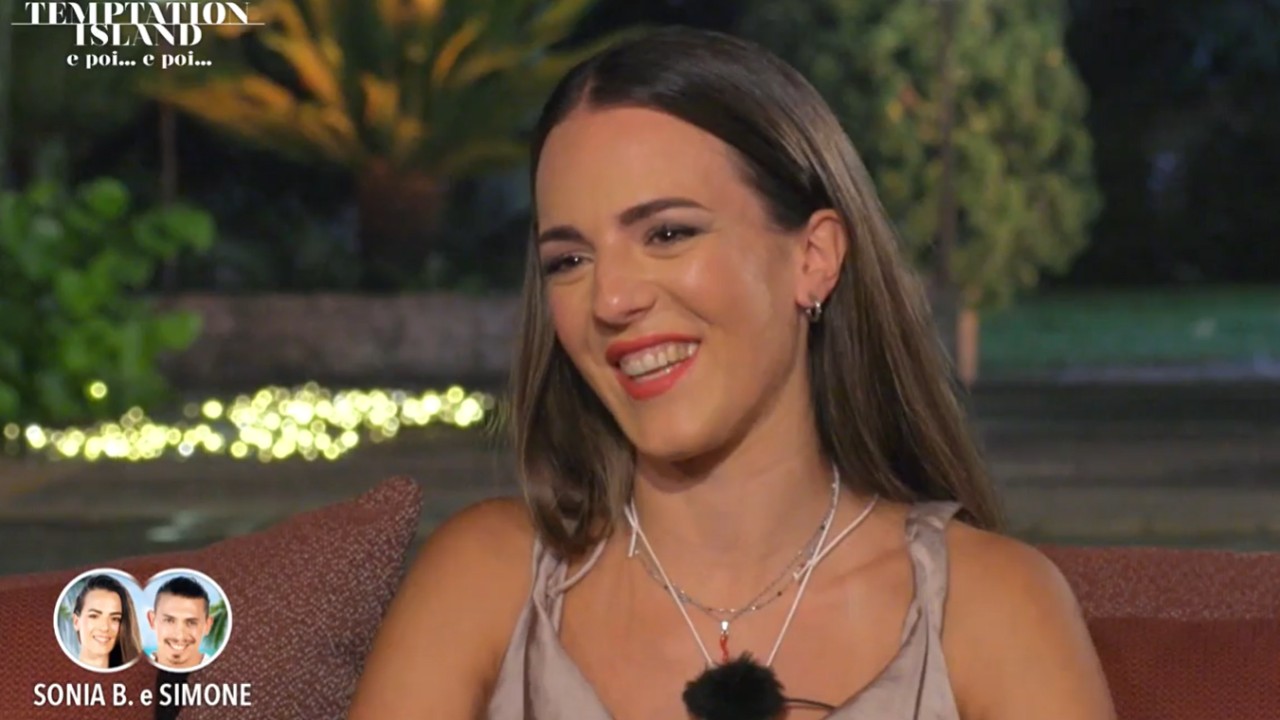 Temptation Island e poi...e poi, Sonia lascia Simone: "Ho scoperto situazioni sgradevoli". Il ...
