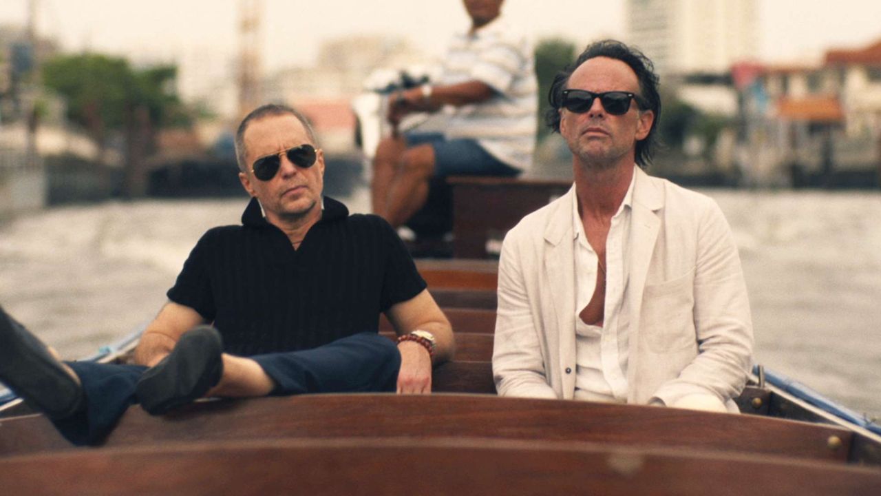 Sam Rockwell vorrebbe lavorare di nuovo con Walton Goggins dopo The ...