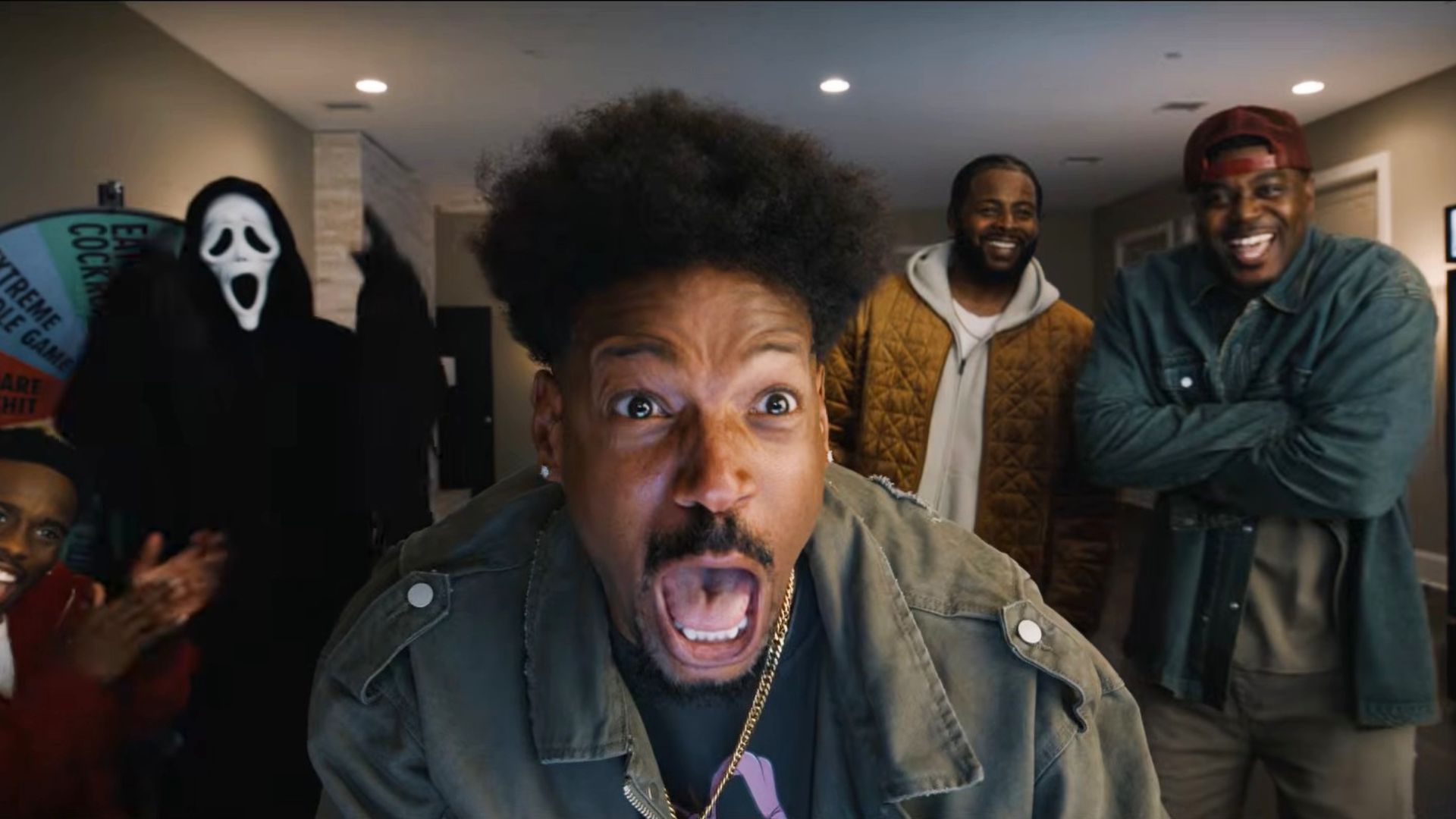 Scary Movie 6: i Wayans picchiano duro con un trailer esilarante che ...
