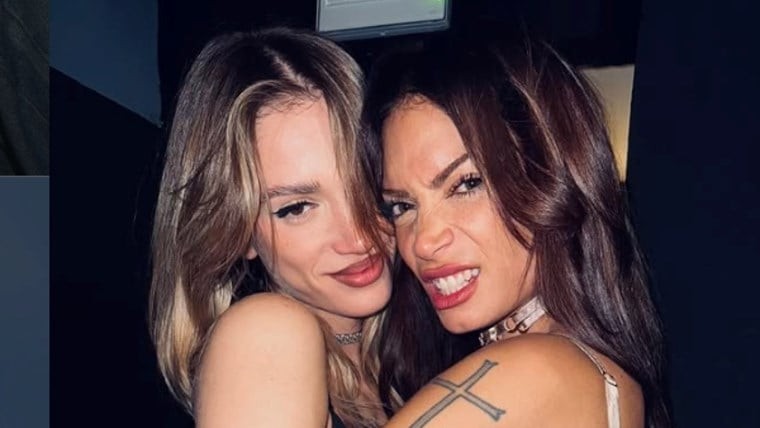 Elodie sorpresa così con Franceska Nuredini. Il video del bacio è già ...