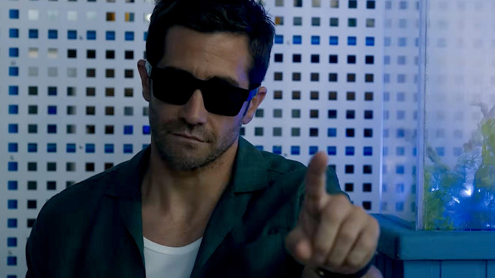 In the Grey: Jake Gyllenhaal e Henry Cavill nel primo trailer ufficiale ...