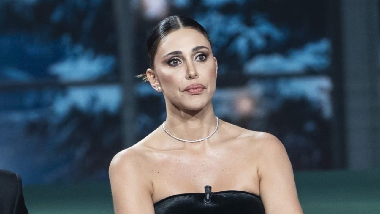 Momenti drammatici per Belen Rodriguez: barricata in casa per ore, poi ...