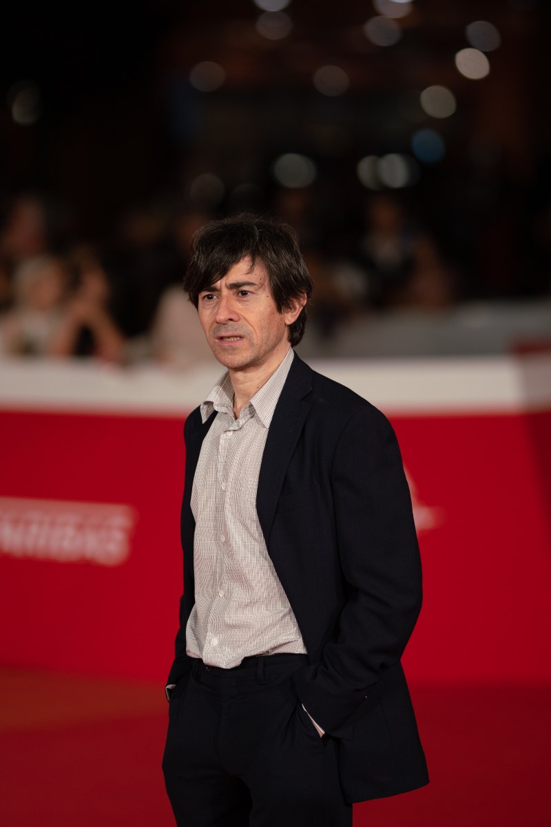 La Stranezza: Servillo, Ficarra e Picone, l'insolito trio sul red ...