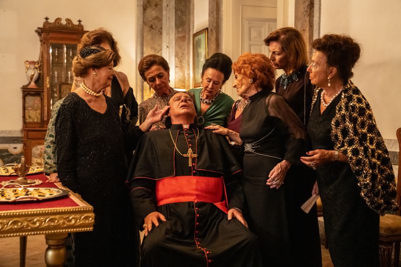 Parthenope, finalmente al cinema il film sublime e spericolato di Paolo ...