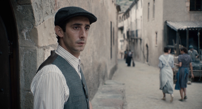 Il Maestro che promise il Mare: 5 ottimi motivi per vedere al cinema il ...