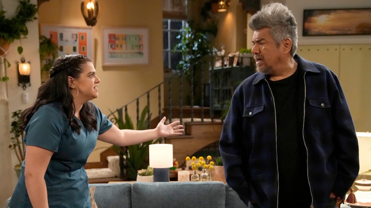 Lopez vs. Lopez: NBC ordina la sitcom con George Lopez, ecco la prima foto