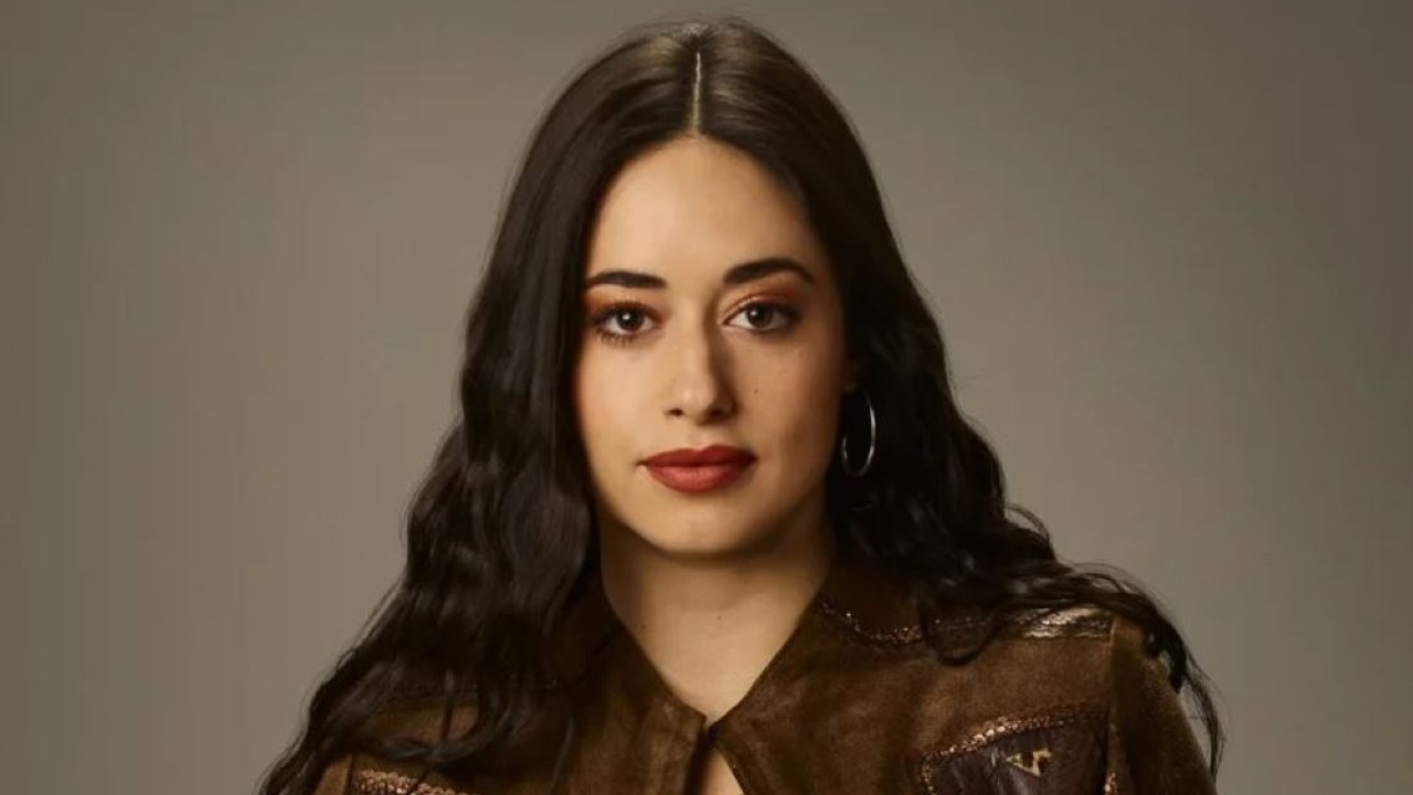 Upload 3: La star di Roswell, New Mexico Jeanine Mason nel cast della ...