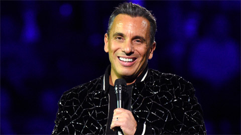 HBO Max ordina How to be a Bookie, comedy dell'ideatore di The Big Bang ...