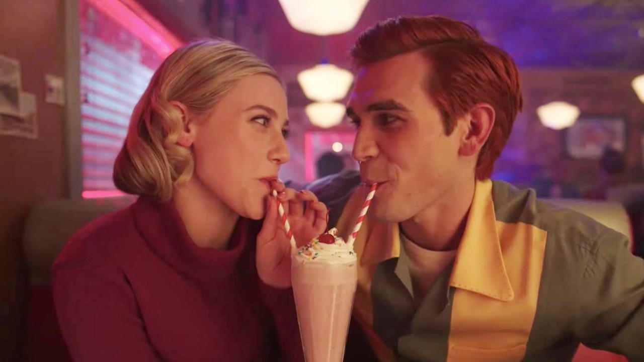Riverdale 7: Il trailer dell'ultima stagione ci riporta negli anni '50