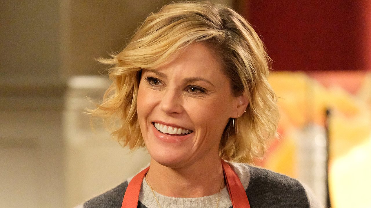 Hysteria Julie Bowen Nel Cast Della Nuova Serie Ambientata Negli Anni