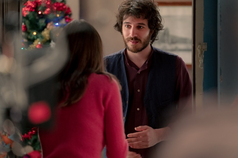 Odio il Natale 2 da oggi su Netflix: Torna la comedy romantica delle ...