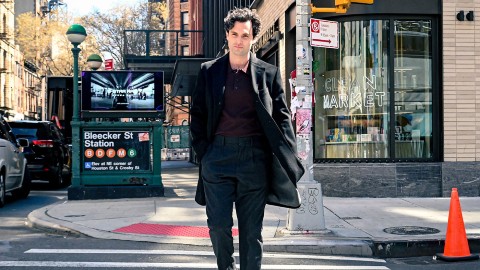 YOU: La prima foto della stagione 5 riporta Joe dove tutto è iniziato