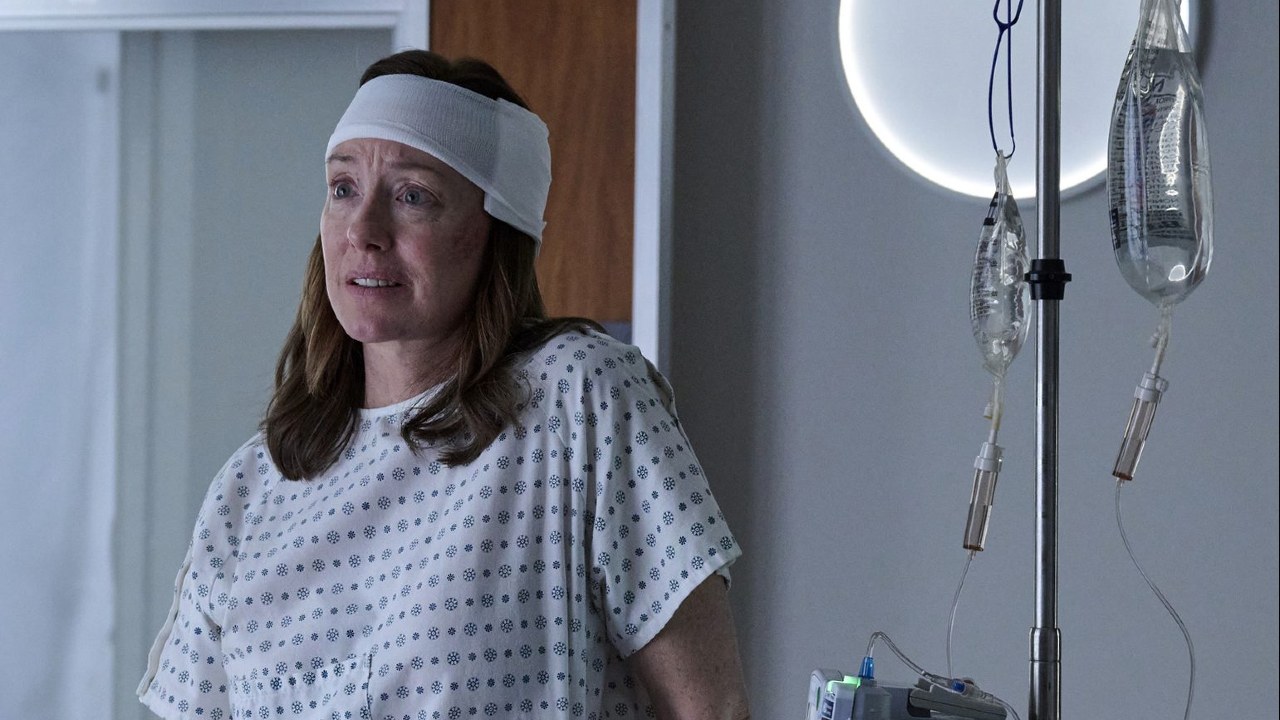 Doc: Il trailer ufficiale del remake americano con Molly Parker nel ...
