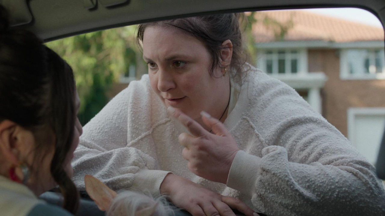 Lena Dunham sviluppa un teen drama per Netflix ambientato dopo l'11 ...