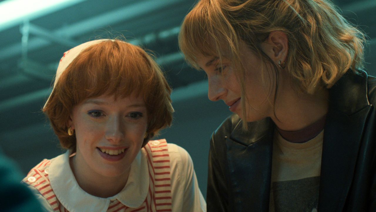 Stranger Things 5, gli ideatori svelano cos’è successo tra Robin e Vickie