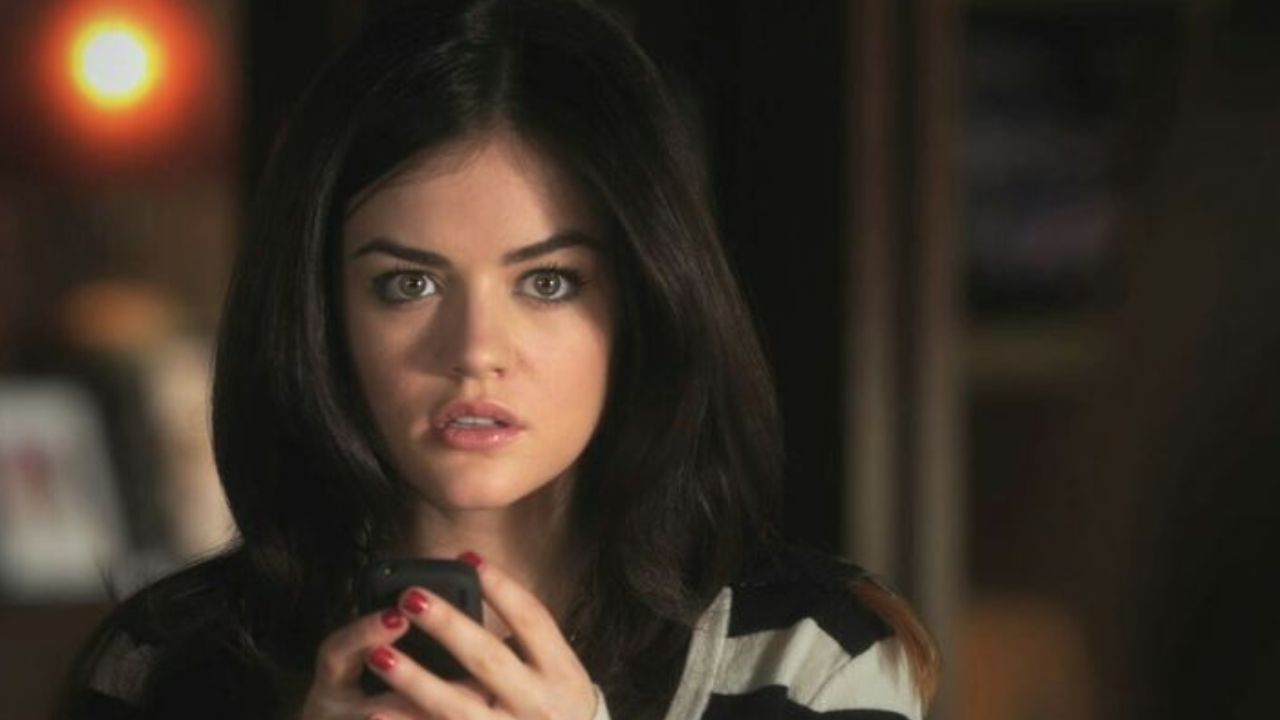 Da Pretty Little Liars all'impegno sociale: ecco cosa fa oggi Aria ...