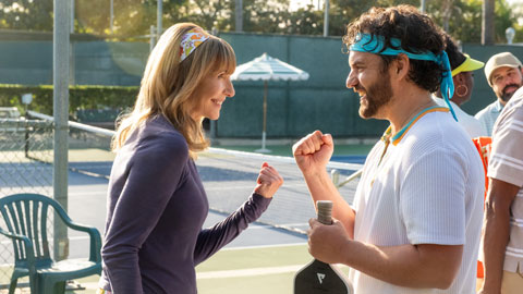 The Dink: Jake Johnson è un mago del pickleball nel trailer ufficiale ...