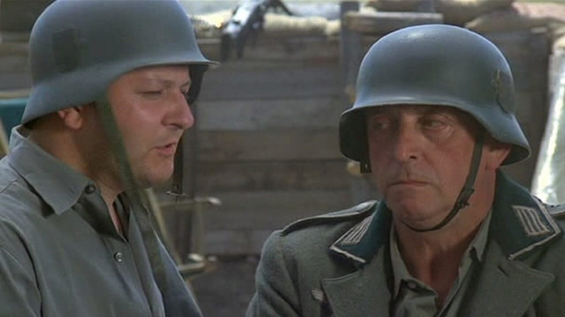 STURMTRUPPEN 2 - TUTTI AL FRONTE - Film (1982)