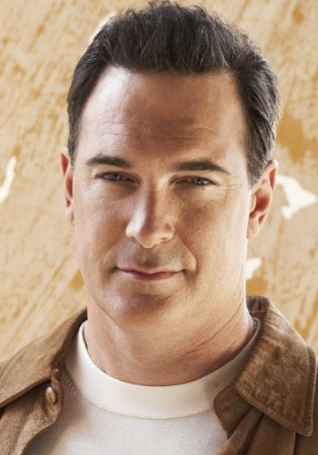 Patrick Warburton biografia