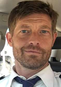 Stephen Snedden biografia