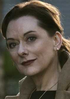 Cathy Belton biografia