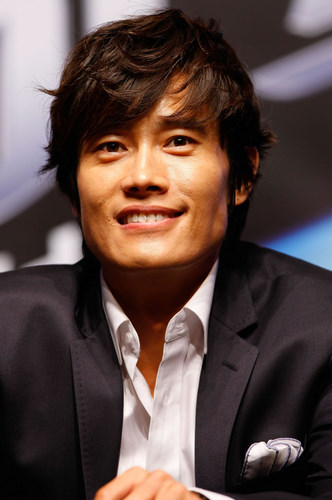 Lee Byung-hun biografia