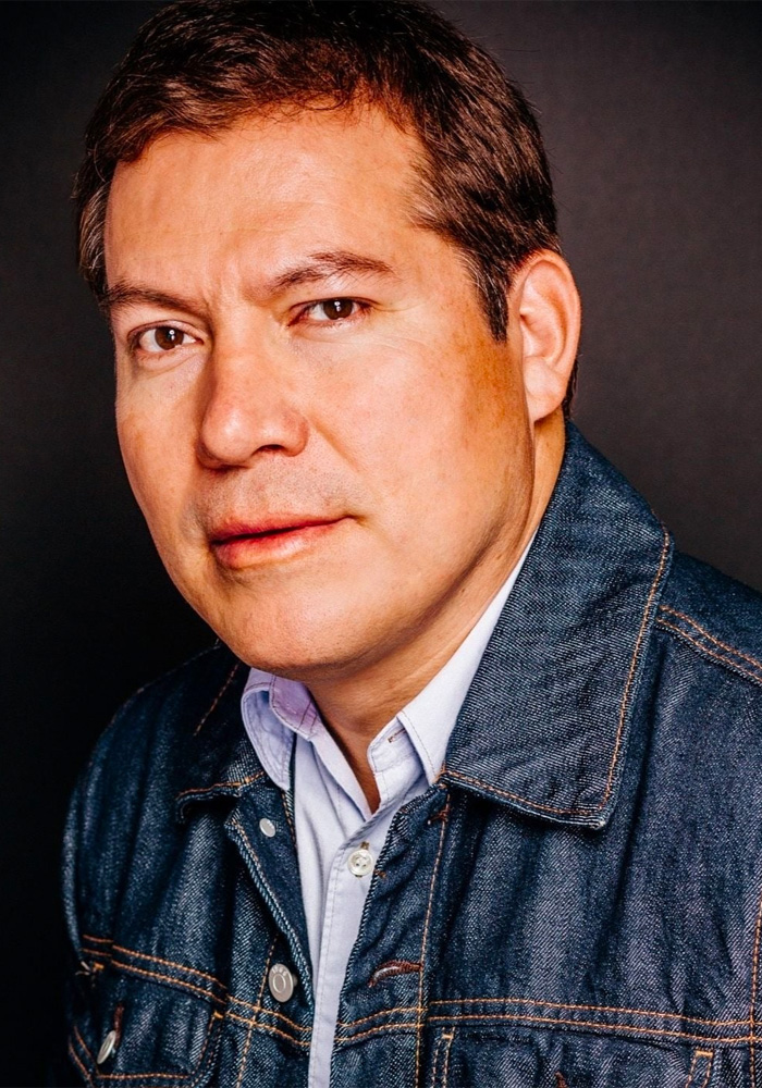 Julio Cedillo biografia