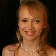 Elena Bouryka biografia